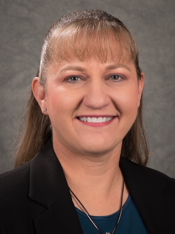 Columbus middle school math teacher and Doane alum wins prestigious ...